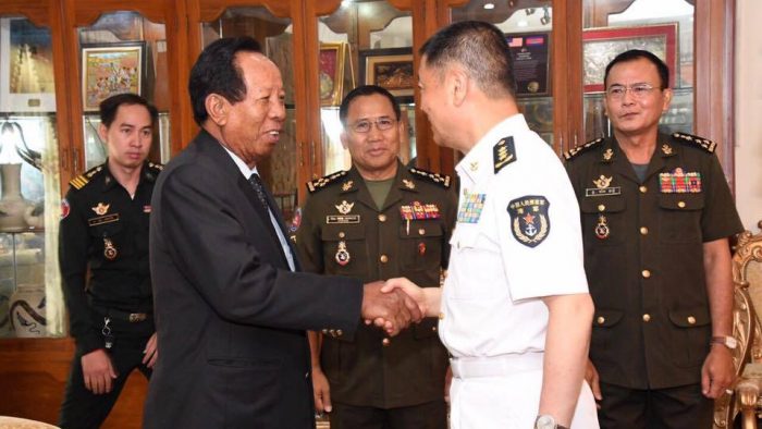 ឯកឧត្តមនាយឧត្តមសេនិយ៍ ទៀ បាញ់ អញ្ជើញទទួលស្វាគមន៍ ឯកឧត្តម នាយឧត្តមនាវី ...