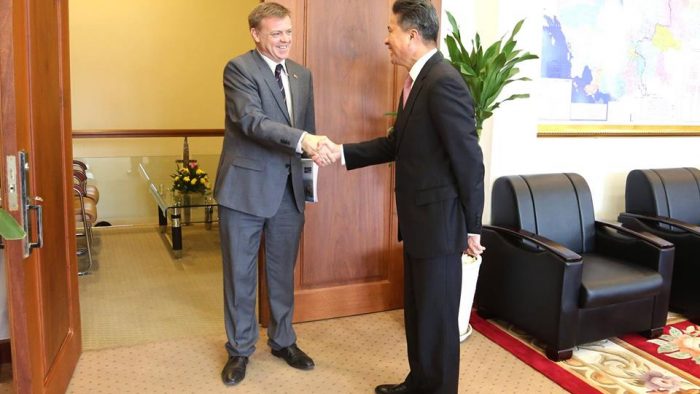 ឯកឧត្តម ស៊ុន ចាន់ថុល ទទួលជួបសម្តែងការគួរសមពីសំណាក់ ឯកឧត្តម William ...