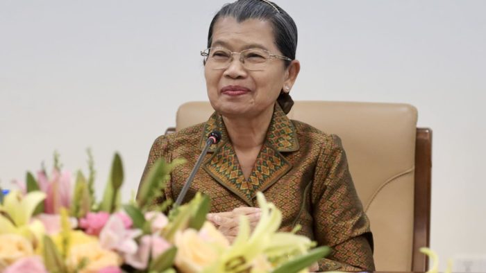 សម្តេច ម៉ែន សំអន ទទួលជួបសម្ដែងការគួរសមជាមួយ ឯកឧត្តម ឧត្តមសេនីយ៍ឯក Nguyen Van Nam – វិមាន៧មករា